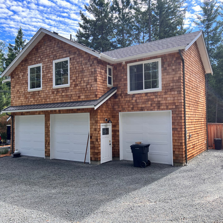 75 French Country Garage and Shed Ideas You'll Love - May, 2026 | Houzz