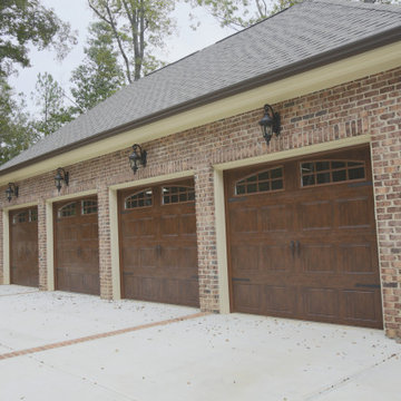 75 French Country Garage and Shed Ideas You'll Love - January, 2026 | Houzz