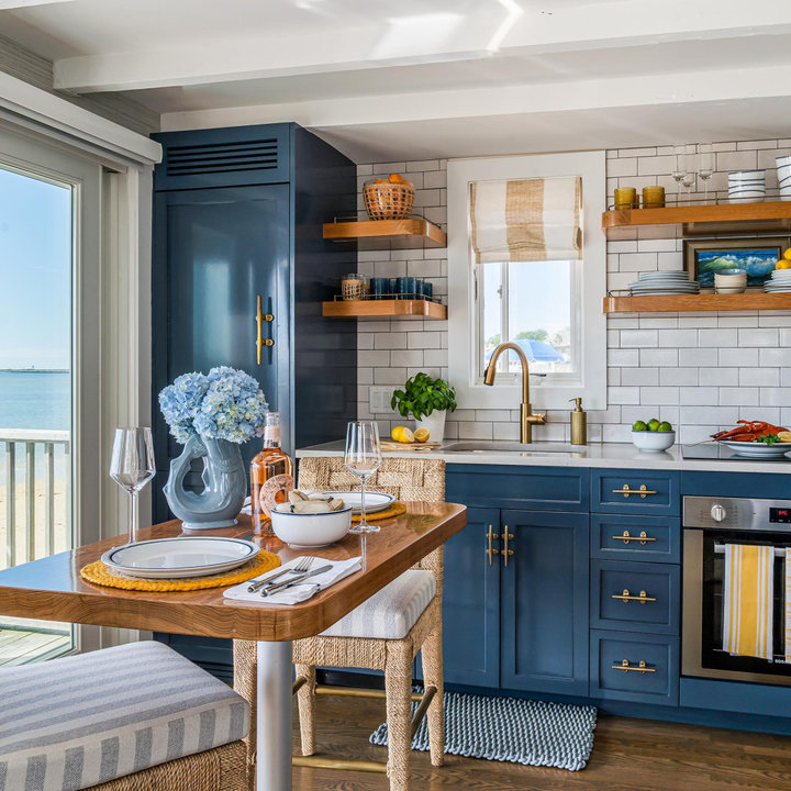 75 Small Coastal Kitchen Ideas You'll Love - August, 2025 | Houzz