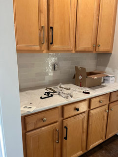 Hardware for 2000s Oak Cabinets