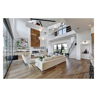 Skyview Ridge Parade of Homes 2018 - Contemporary - Living Room ...