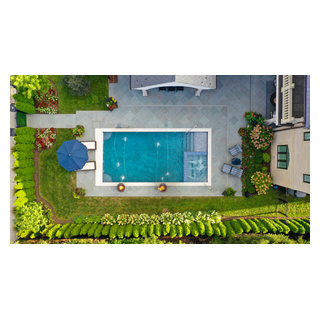 Park Ridge, IL Rectilinear Swimming Pool with Interior Hot Tub ...