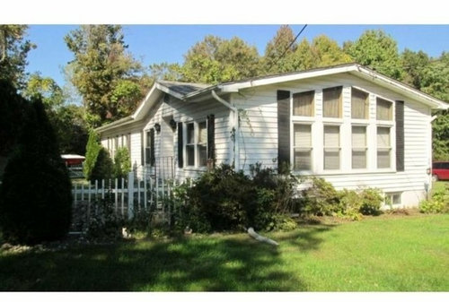 Help! Sideways house looks like a trailer!