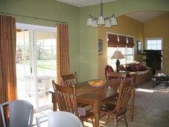 Sherwin-Williams White Raisin