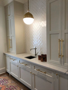 Hardware for 2000s Oak Cabinets