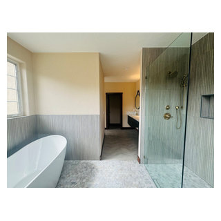 Contemporary Makeover For Newly Purchased Desert-Style HomeBa - Modern ...