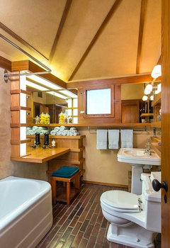 Frank Lloyd Wright updated bathroom