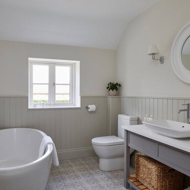 75 Beautiful Bathroom with a Dado Rail Ideas and Designs - January 2022 ...