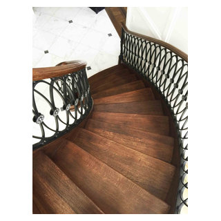 Solid stair railings Black - Klassisch modern - Treppen - New York ...