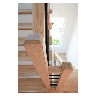 94_Neutral Color Floating Staircase with Metal Balusters, Bethesda MD ...