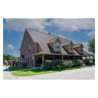 Ranch House Repair - Farmhouse - Exterior - Houston - by Deskins Group ...