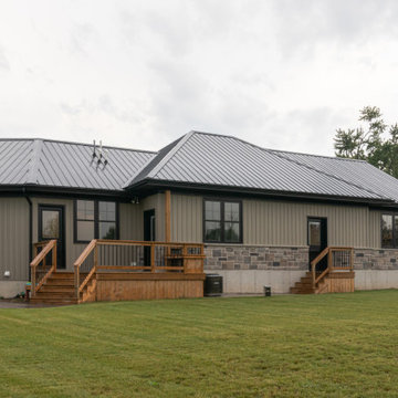 75 Rustic Board and Batten Exterior Home Ideas You'll Love - July, 2025 ...