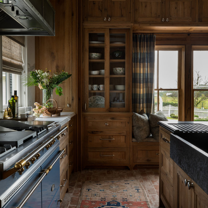 75 Victorian Brick Floor Kitchen Ideas You'll Love - November, 2024 | Houzz