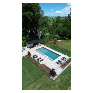 Grand Bend Oasis - Modern - Pool - Toronto - by TLC Landscaping Design ...