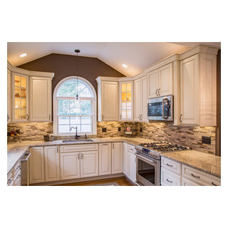 Traditional Morel on Brookhill - Traditional - Kitchen - New York - by ...