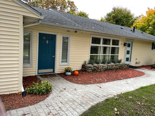 1956 low slung ranch exterior help please | Houzz Forum