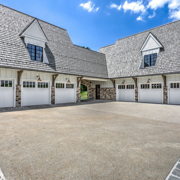 75 French Country Garage and Shed Ideas You'll Love - March, 2026 | Houzz