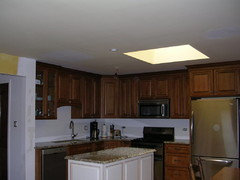 Sinks not centered under a window? | Houzz Forum