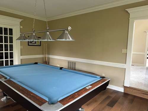 Bar/drink ledge game room