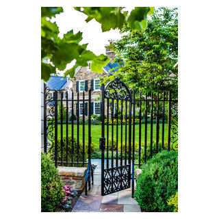 Merion Station - Traditional - Philadelphia - by Hess Landscape ...