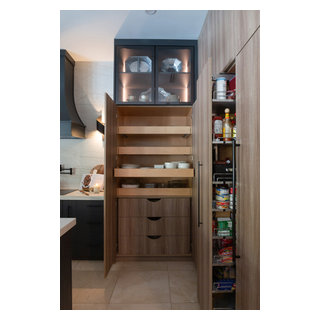 Galloway Glen - Modern - Kitchen - Miami - by G. Lebron Interiors | Houzz