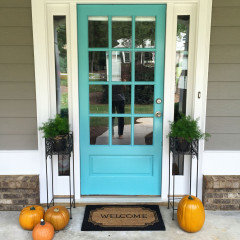 Help decorating around an off-centered front door