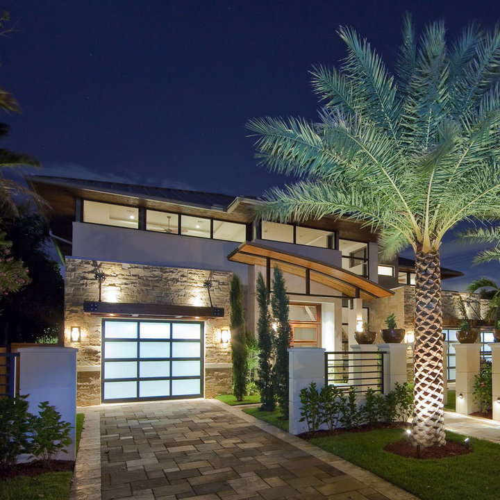 75 Beige Stone Exterior Home Ideas You'll Love - December, 2025 | Houzz