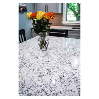 Waypoint Light Gray Kitchen Cabinets and Eternia Quartz Countertops ...