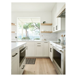 Pacific Palisades - Beach Style - Kitchen - Los Angeles - by ae design ...