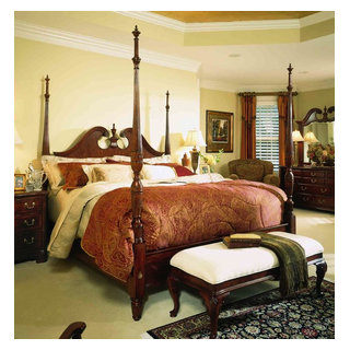 Emma Mason Signature Metropolitan Grove Queen Pediment Poster Bed ...