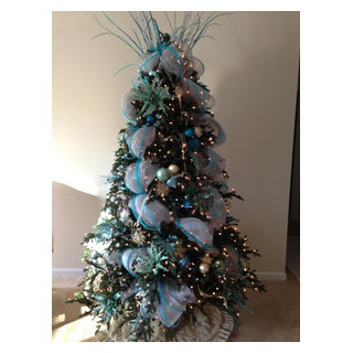 Carolina Hemlock Artificial Christmas Tree - Modern - San Francisco ...