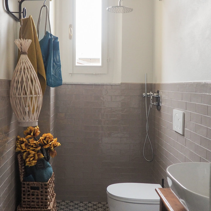 75 Ceramic Tile Powder Room Ideas You'll Love - January, 2026 | Houzz