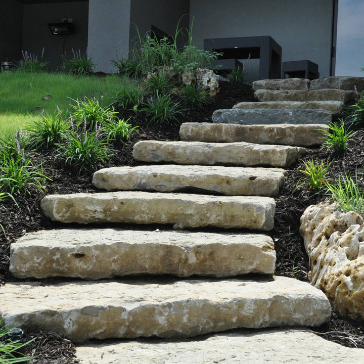 75 Small Hillside Landscaping Ideas You'll Love - December, 2025 | Houzz