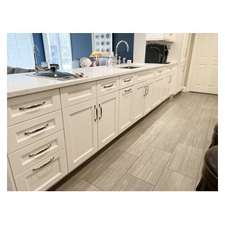 Large Scale Kitchen with Every Amenity for Serious Chefs - Modern ...