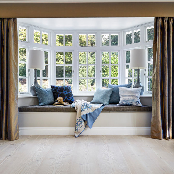 Bay Window Breakfast Nook - Photos & Ideas | Houzz