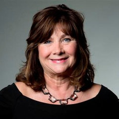 MAUREEN BUCKLEY WITH WALTER E. SMITHE FURNITURE - Project Photos ...