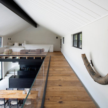 75 Vaulted Ceiling Hallway Ideas You'll Love - May, 2026 | Houzz
