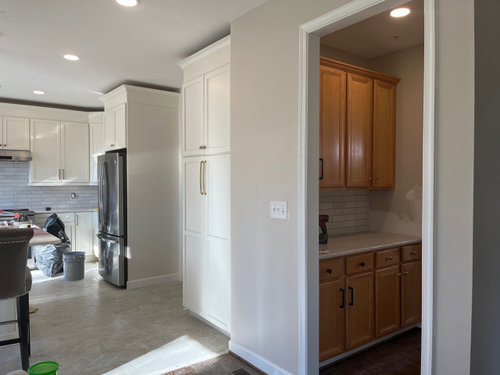 Hardware for 2000s Oak Cabinets