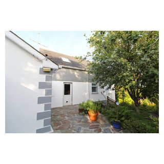 Cottage with timber cladding Cork - Farmhouse - Exterior - Cork - by ...