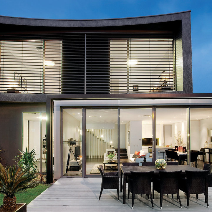 75 Beautiful Curved Roof Home Design Ideas & Designs | Houzz AU