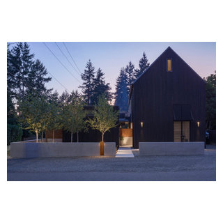 Soft Box House - Farmhouse - Exterior - Seattle - by NRC HOMES | Houzz