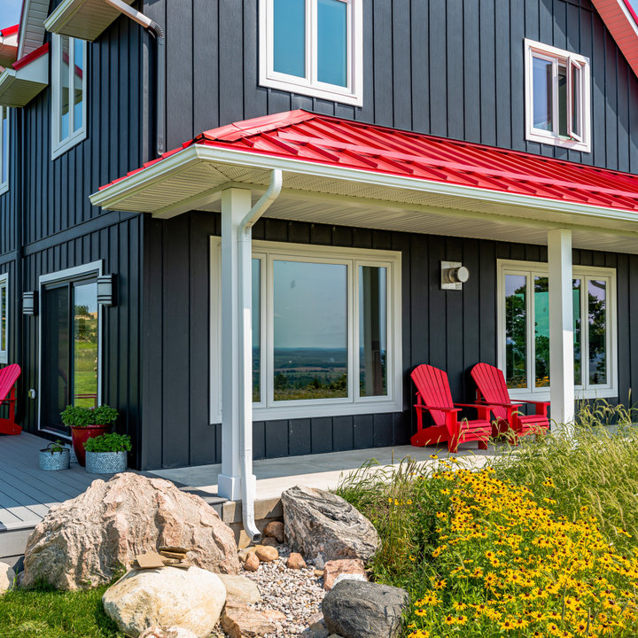 75 Black Vinyl Exterior Home Ideas You'll Love - September, 2025 | Houzz