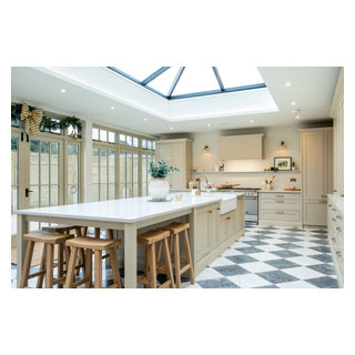 Ashby Parva Project - Traditional - Kitchen - Other - by Portree Ltd ...