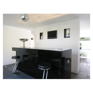 Miami Villa Brondesbury Park London - Contemporáneo - Bar en casa ...