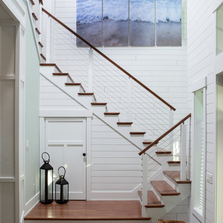 75 Beautiful Beach Style Staircase Ideas & Designs - June 2025 | Houzz AU
