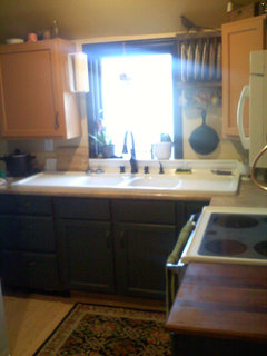 Share photos of your 150- to 200-square-foot kitchen!