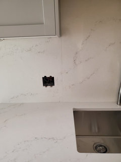 Quartz backsplash seams too noticable | Houzz Forum