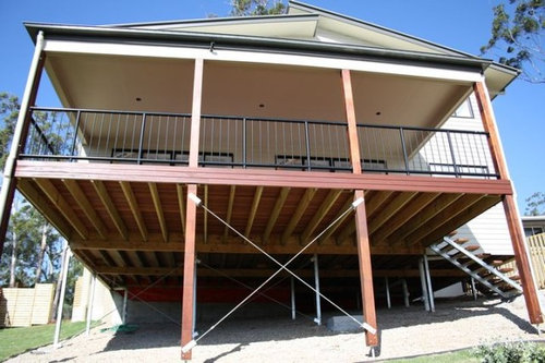 Closing in under raised home