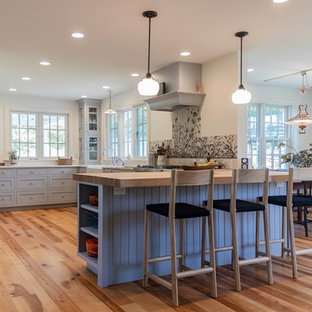 75 Beautiful Farmhouse Kitchen Design Ideas & Pictures | Houzz