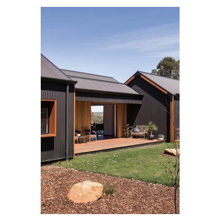 Stealth Farmhouse - Contemporary - Exterior - Perth - by Lurie Building ...